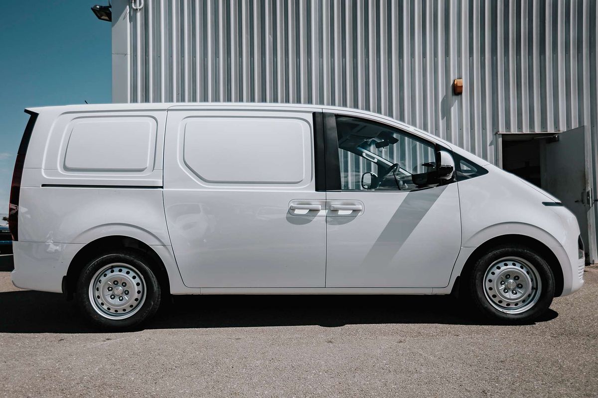 2026 Hyundai STARIA LOAD in Creamy White Standard | New Van | Stock # ...