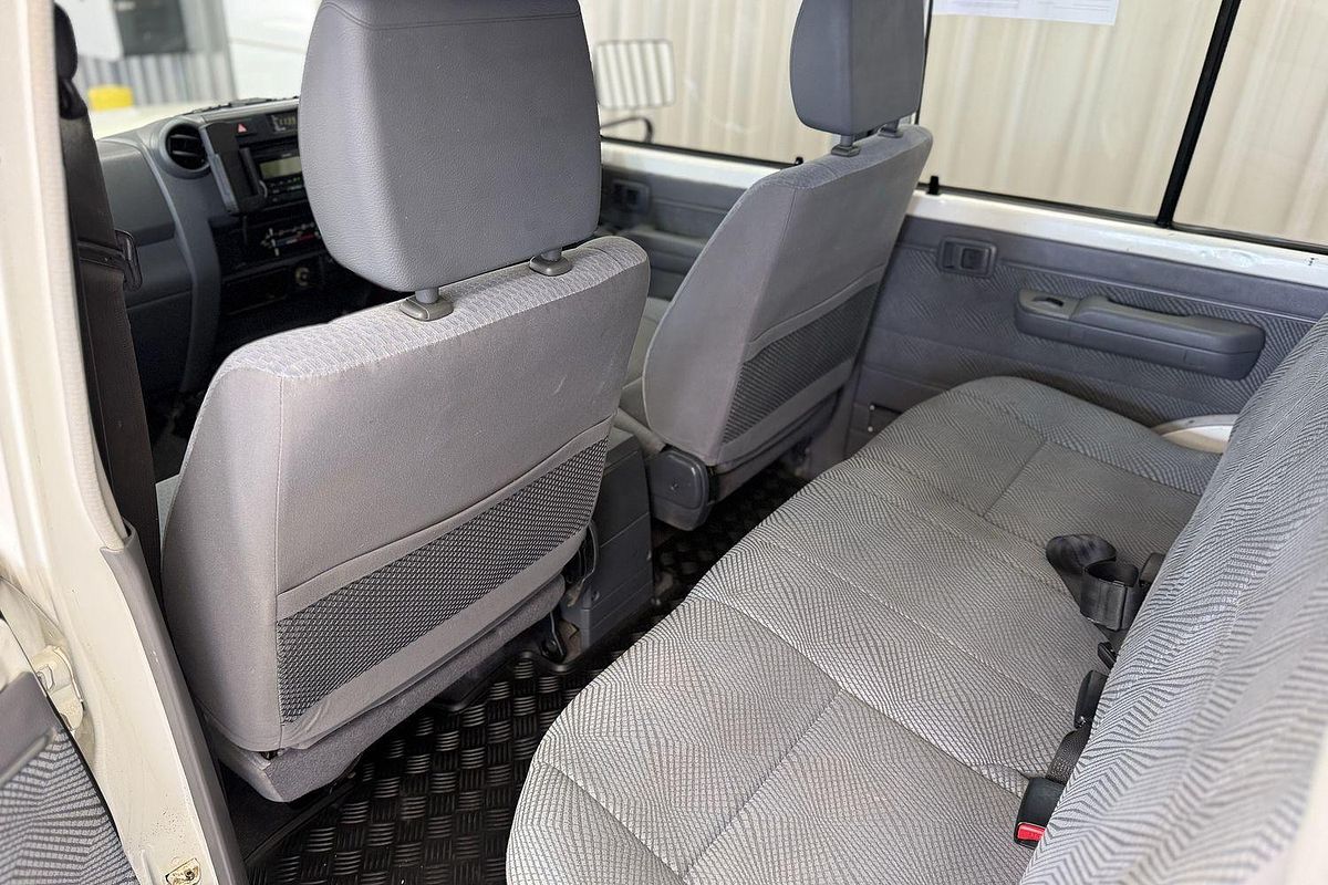 SOLD 2014 Toyota Landcruiser GXL in French Vanilla | Used Ute | Stock # ...