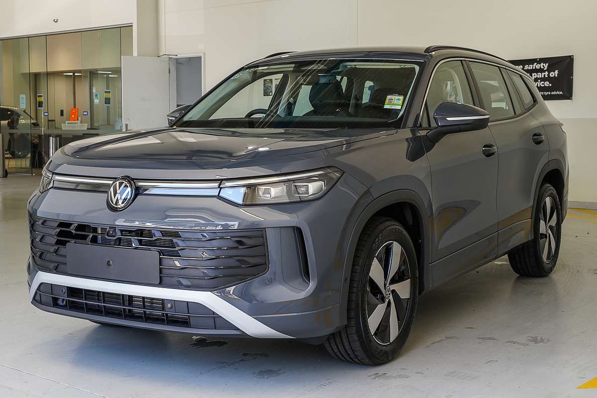 2026 Volkswagen Tayron 150TSI Life in Dolphin Grey Metallic | Demo SUV ...