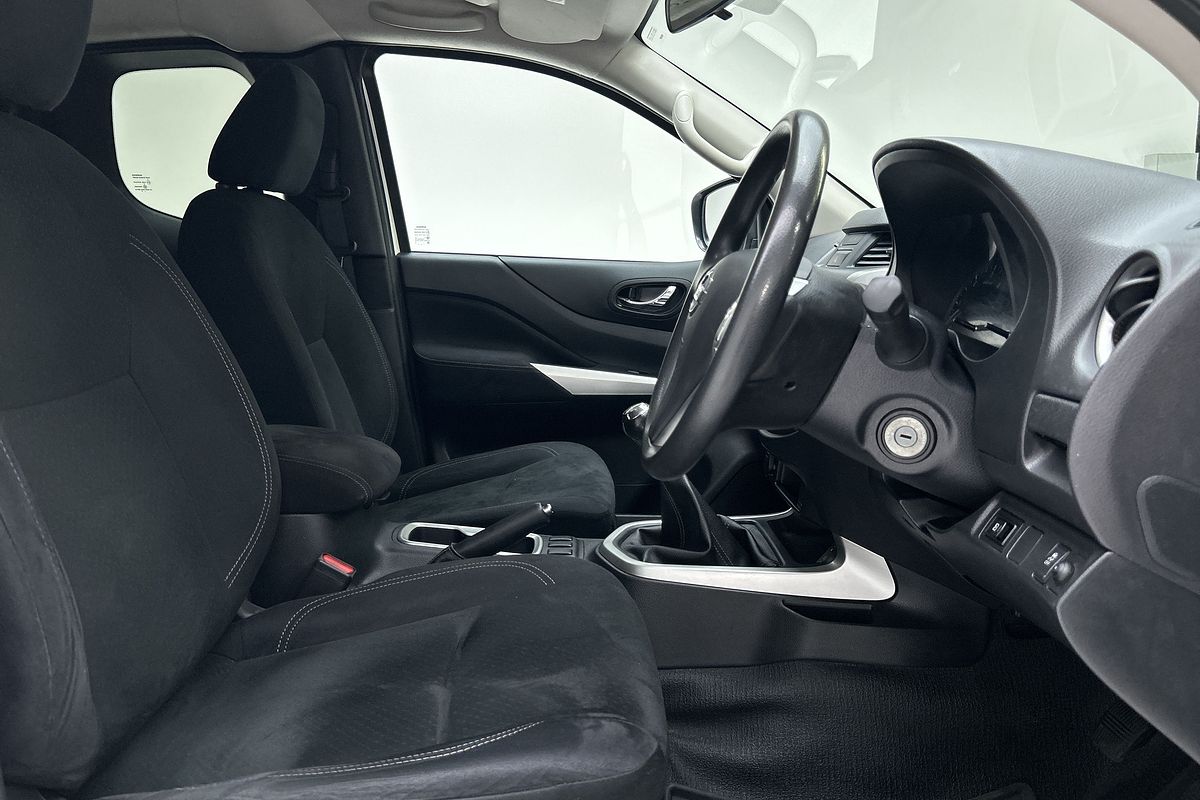 SOLD 2019 Nissan Navara RX in White | Used Ute | Stock #U221538 ...