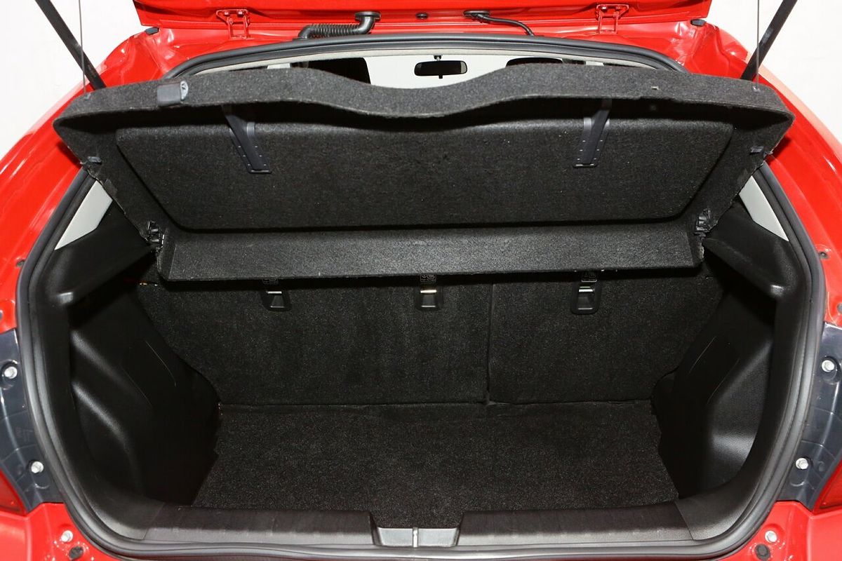 2018 Suzuki Baleno GL in Red | Used Hatch | Stock #470001 | Victoria ...