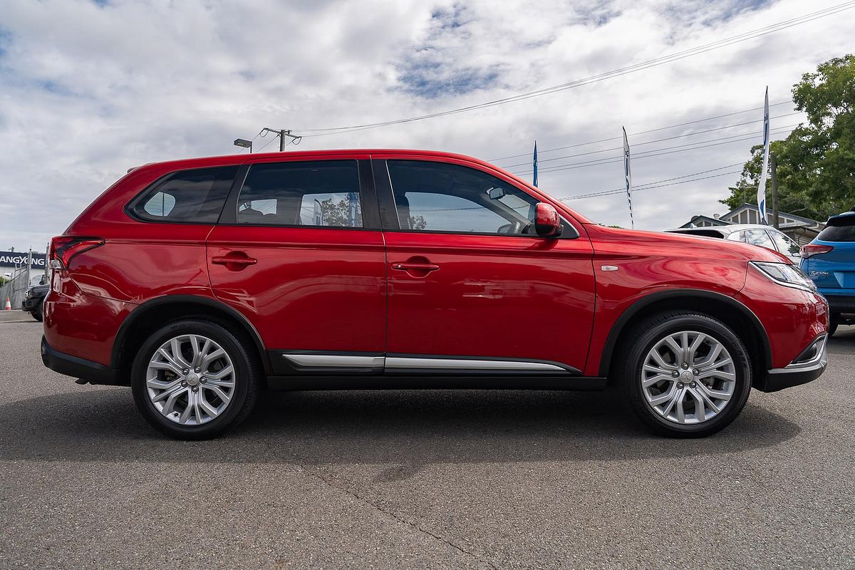 SOLD 2021 Mitsubishi Outlander ES in Red | Used SUV | Stock #1115122 ...