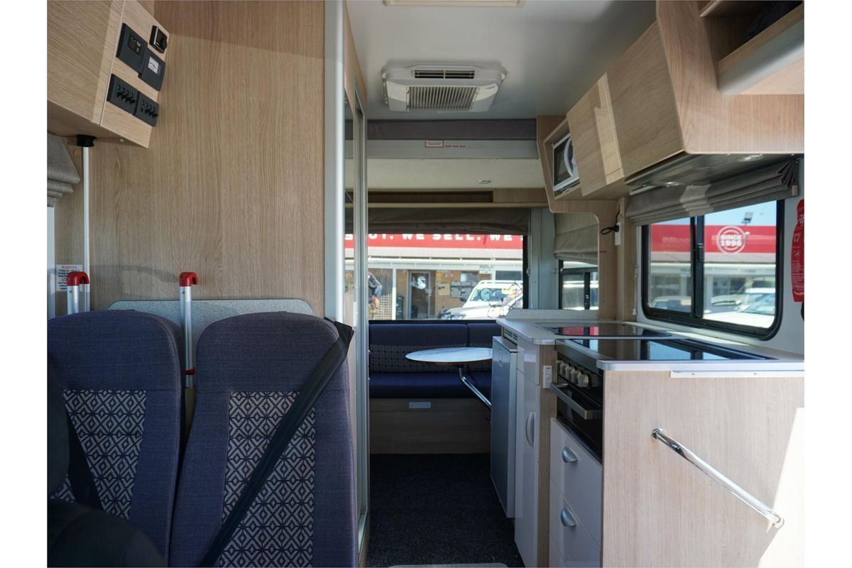 SOLD 2018 Mercedes-Benz Sprinter 316CDI in WHITE / null | Used Ute ...