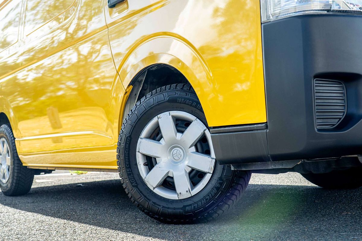 SOLD 2014 Toyota Hiace DX in YELLOW | Used Van | Stock #157307 ...