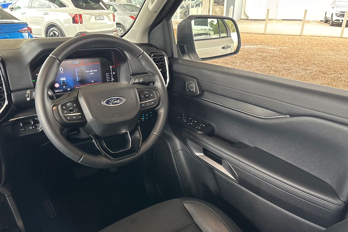 SOLD 2025 Ford Everest Sport in ARCTIC WHITE | Used SUV | Stock #405369 ...